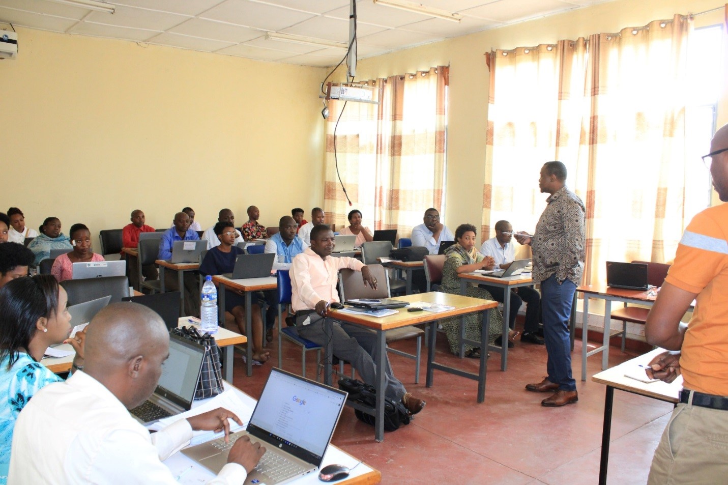 Burundi Frontline FETP Cohort 3 Trainees Share Experiences at the 2nd ...